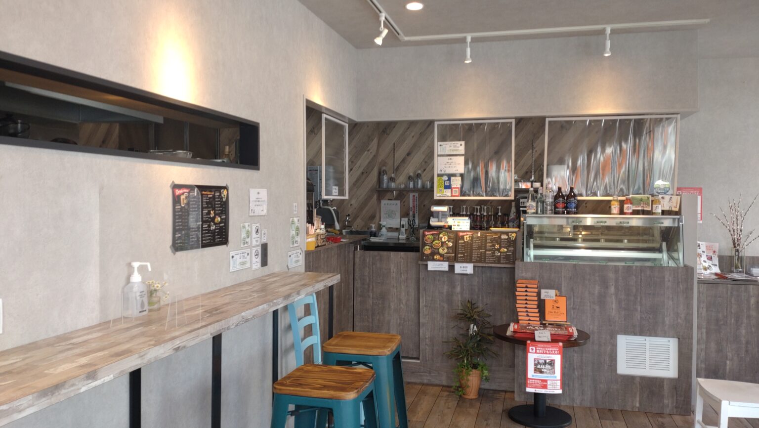 高山市本町に「Kaede cafe and Kitchen」がリニューアルオープン！地元食材を使ったメニューはテイクアウトも可 ...